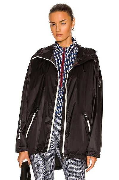Moncler Day-namic Blavy Short Parka In Black | ModeSens