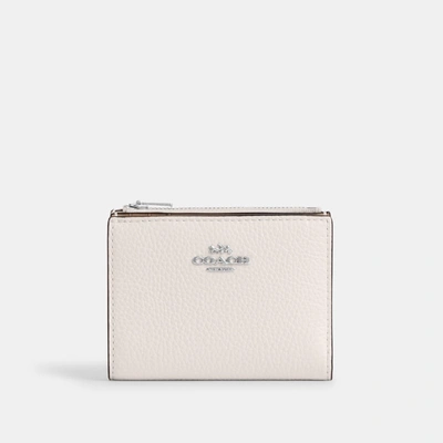 Coach Outlet Bifold Wallet In White | ModeSens