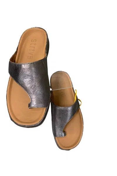 Strive Capri 2 In Anthracite In Silver | ModeSens