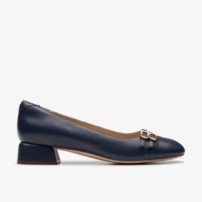 Clarks Daiss 30 Court In Blue | ModeSens