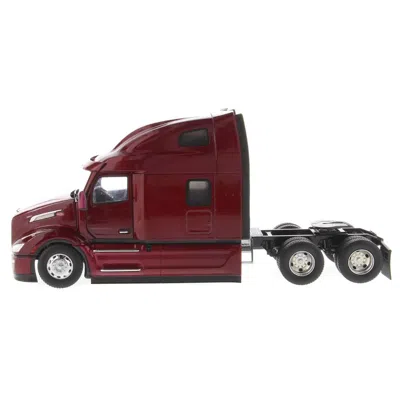 Diecast Masters Peterbilt 579 Ultraloft Tractor Truck Red Metallic Transport Series 1-32 Scale ...
