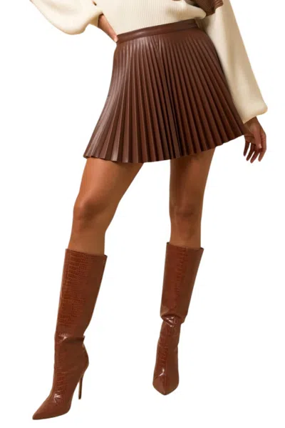 Gilli Ruby Faux Leather Mini Skirt In Chocolate In Gold | ModeSens