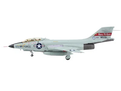 Hobby Master Mcdonnell Rf-101b Voodoo Fighter Aircraft "the Happy ...
