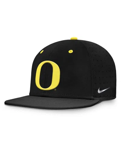 Nike Men's Black Oregon Ducks On-field Dugout True Performance Fitted ...