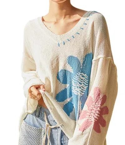 Pol Distressed Floral Sweater In Ivory In Multi | ModeSens