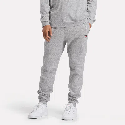 Reebok Men's Identity Small Logo Fleece Pants In Medium Grey Heather ...