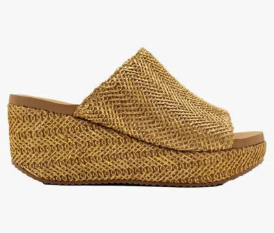 Very Volatile Women's Canteen Wedge Sandals In Gold | ModeSens