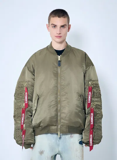 Vetements Reversible Cargo Bomber Jacket In Green | ModeSens