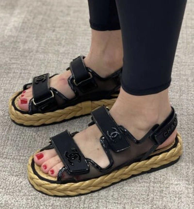 Pre-owned Chanel 22p Straw Mesh And Leather Raffia Dad Sandal Cc Logo ...