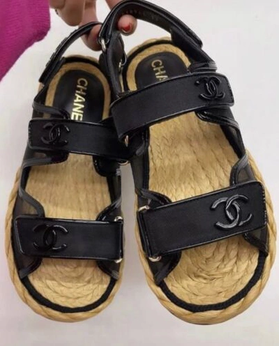 Pre-owned Chanel 22p Straw Mesh And Leather Raffia Dad Sandal Cc Logo ...
