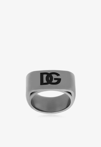 Dolce & Gabbana Dg Logo Embossed Signet Ring In Silver/palladium | ModeSens
