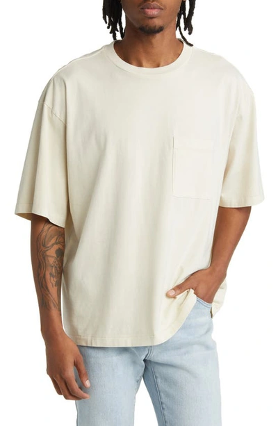 Elwood Box Oversize Pocket T-shirt In Antique White | ModeSens