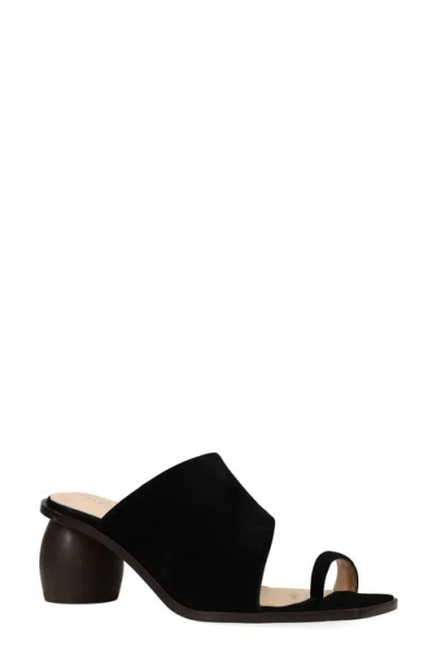 Pelle Moda Lahni Slide Sandal In Black | ModeSens