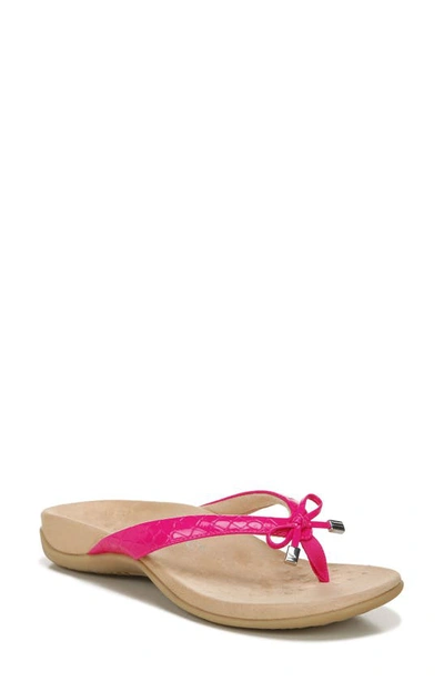 Vionic Bella Flip Flop In Dragon Fruit | ModeSens