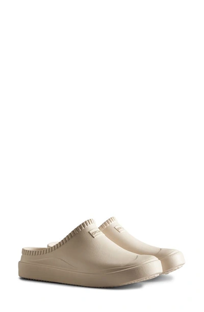Hunter Gender Inclusive In/out Bloom Clog In White | ModeSens
