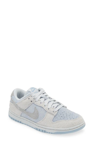 Nike Gender Inclusive Dunk Low Basketball Sneaker In Photon Dust/ Smoke ...